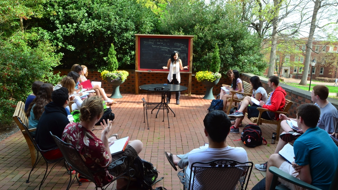 Hispanic Studies | Davidson