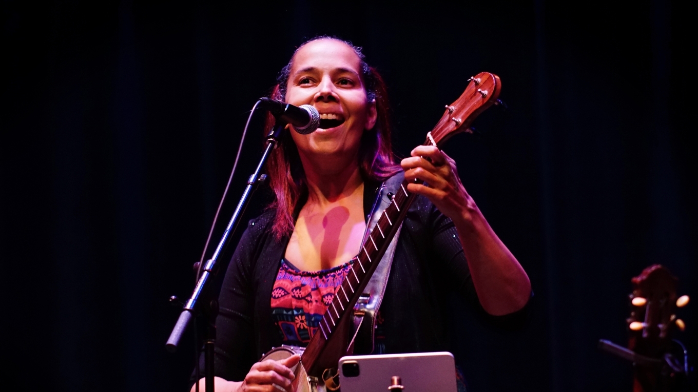 Davidson College Awards Rhiannon Giddens Honorary Degree | Davidson