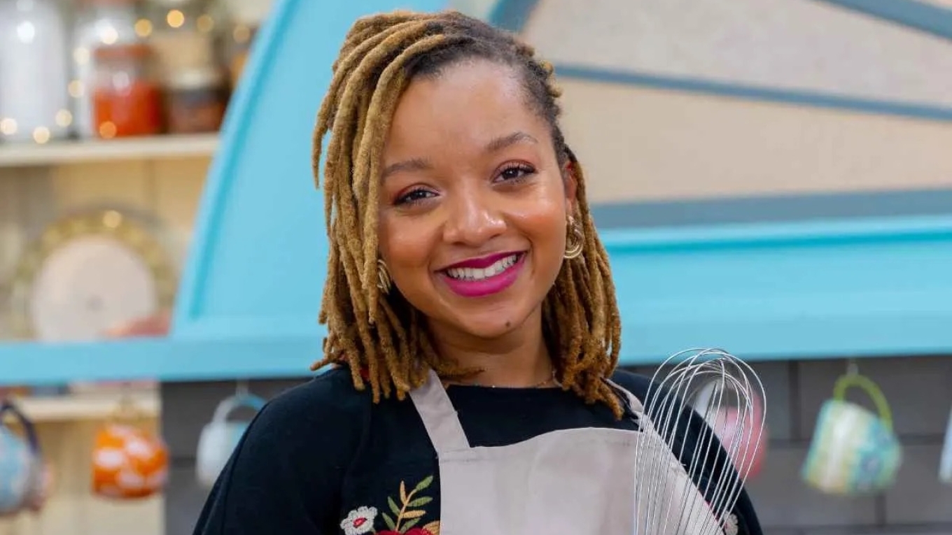 Ready, Set, Bake! Alum Competes on ‘Great American Baking Show’ | Davidson