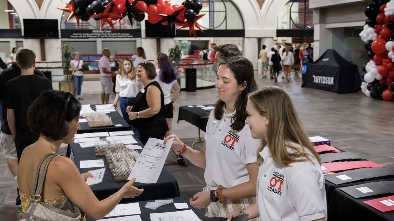 Davidson College Orientation: What to Know & Advice for New Students ...
