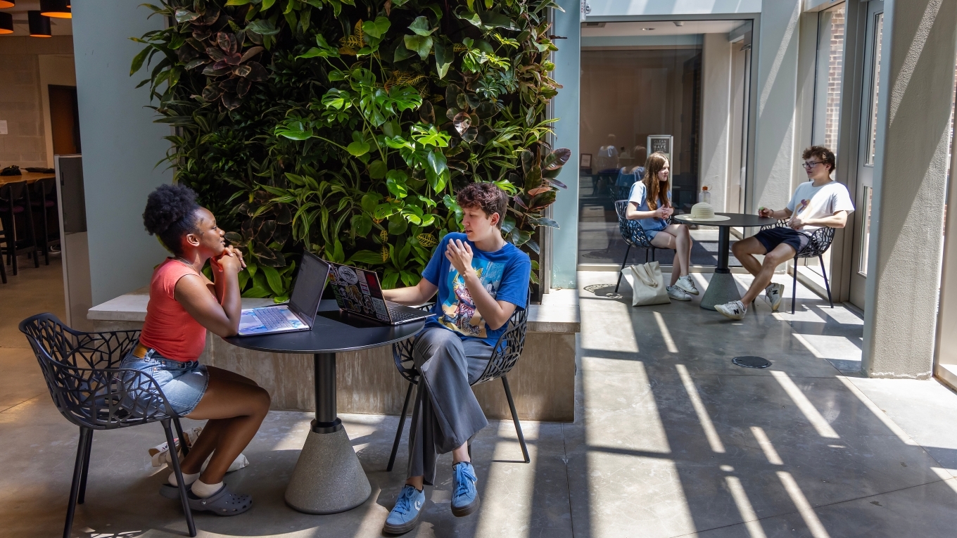 How to Take Advantage of Embedded Tutors at Davidson College | Davidson